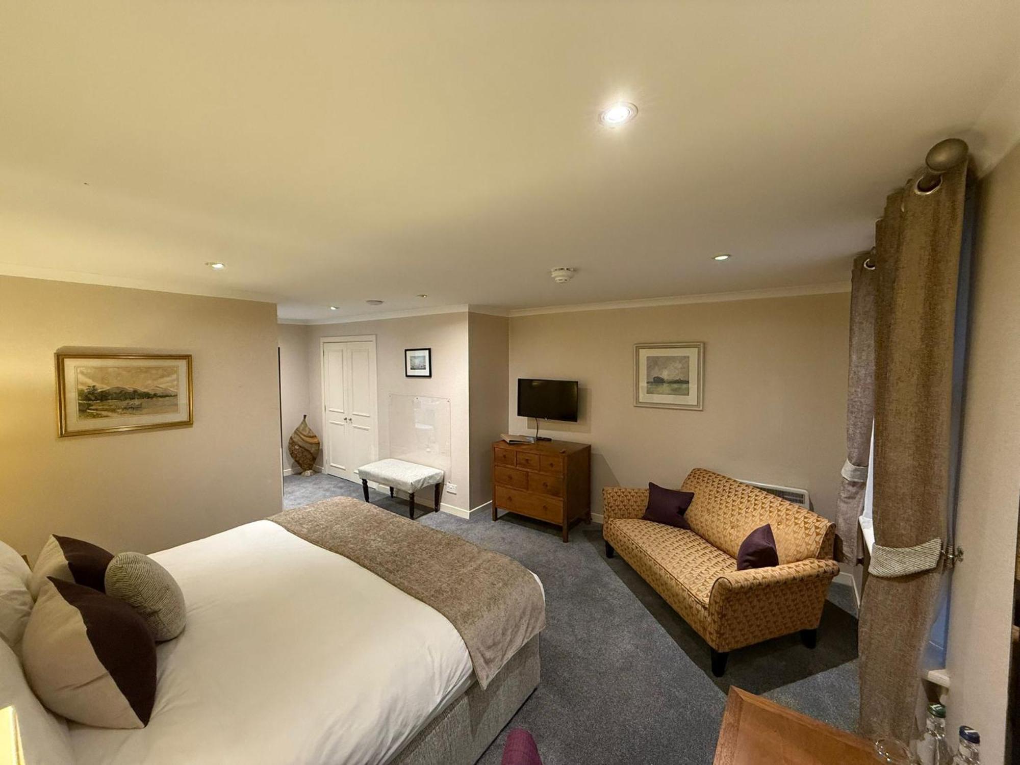 HOTEL AIRDS HOTEL AND RESTAURANT | ⋆⋆⋆⋆ | PORT APPIN, UNITED KINGDOM ...